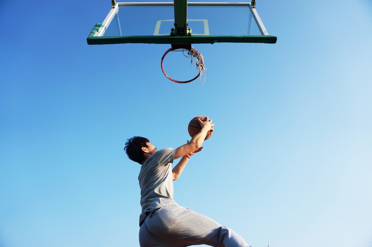 Why Being a Gamer and an Athlete Helps Both Pursuits - New Horizons Message